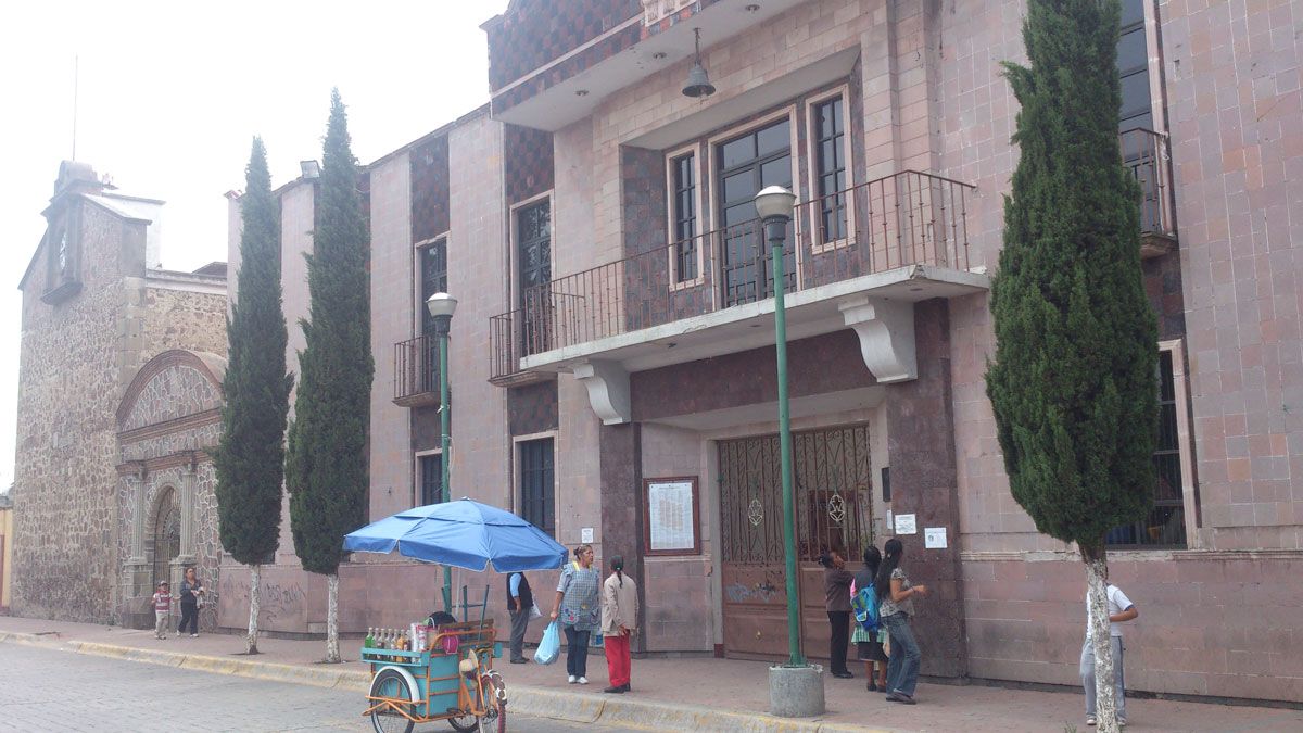 El H. Ayuntamiento de Xonacatlan trabaja cuando quiere y a la hora que ...